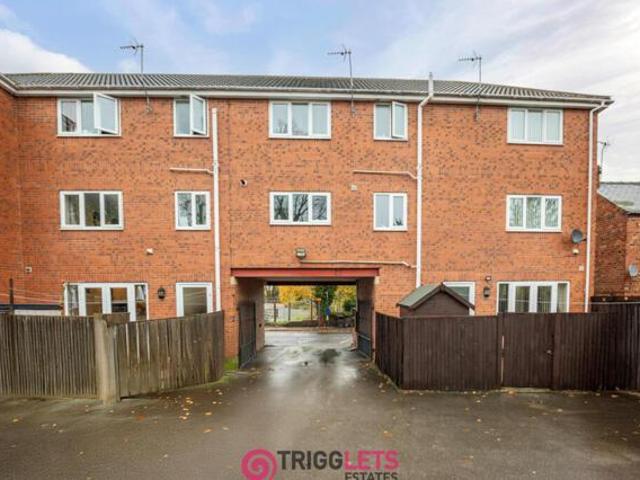 8 Bedroom House Doncaster Doncaster 100024033