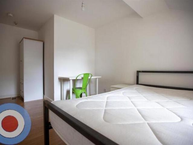 8 bedroom house for rent in Alan Road Manchester, M20 4WG, M20