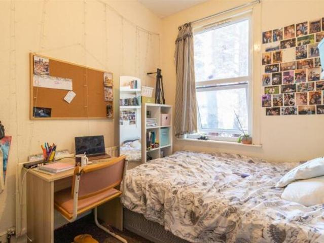 8 bedroom house for rent in Hyde Park Terrace, Hyde Park, Leeds, LS6