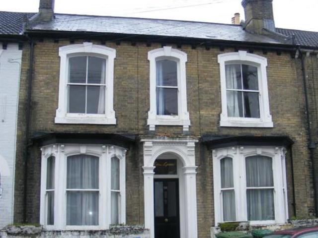 8 Bedroom House For Rent In Polygon, Southampton