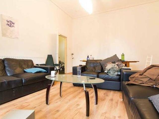8 bedroom house for rent in WINSTANLEY TERRACE Leeds LS6