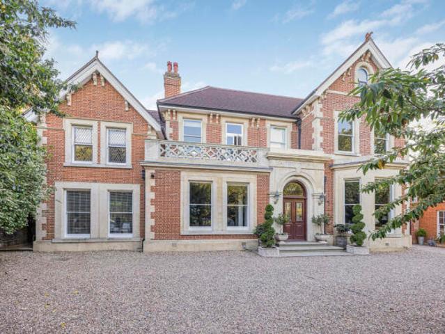 8 bedroom house for sale in Court Road, Eltham, London, SE9