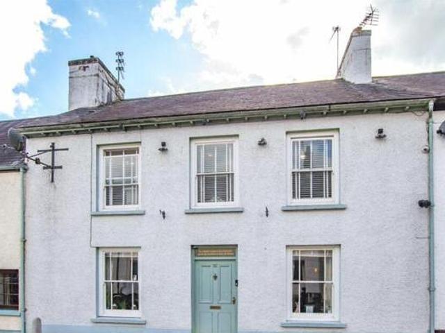 8 Bedroom House For Sale In Llandovery, Carmarthenshire