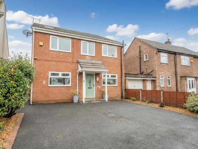 8 bedroom house of multiple occupation for sale
