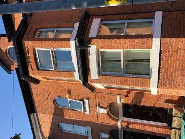 8 bedroom house share for rent in CONYNGHAM ROAD Manchester M14