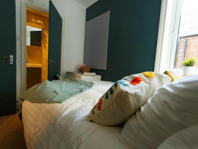 8 bedroom house share for rent in Bouverie Street, Chester, Cheshire, CH1