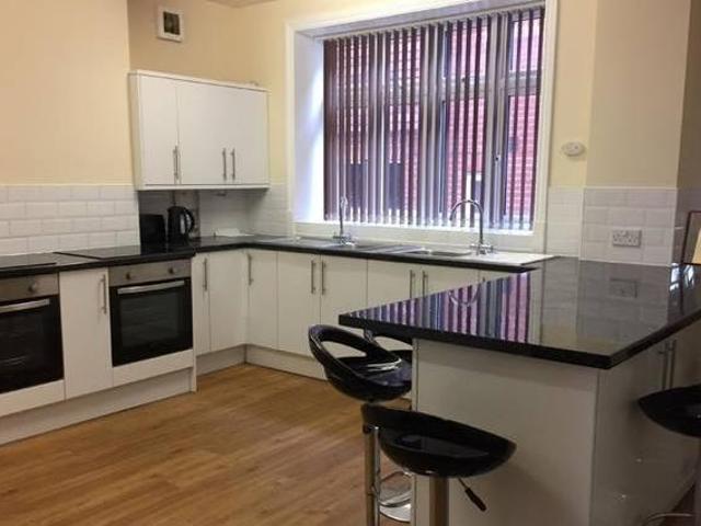 8 bedroom house share for rent in JULY 2021 Huge fantastic student house All double bedrooms Oppo