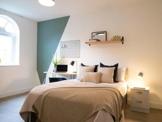 8 bedroom house share for rent in Monks Road, LN2