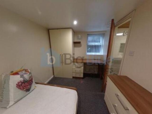 8 bedroom house share for rent in St. Michaels Villas, Leeds, West Yorkshire, LS6