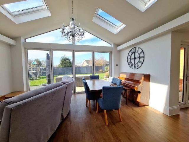 8 bedroom house share to rent