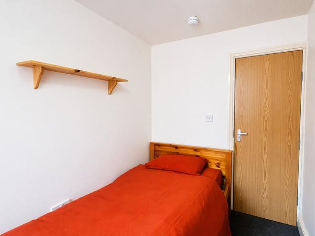 8 bedroom house share to rent