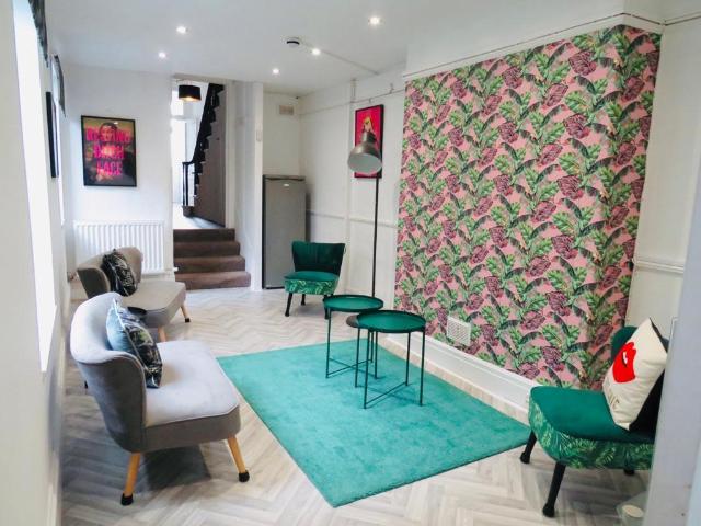 8 bedroom house share to rent