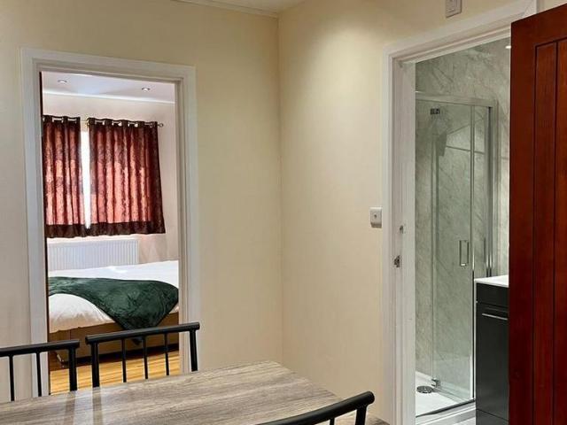 8 bedroom house share to rent