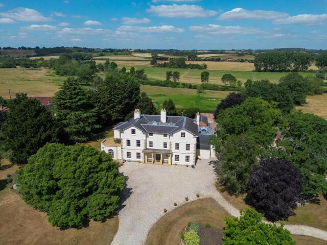 8 Bedroom House Warwick Warwickshire 100685159