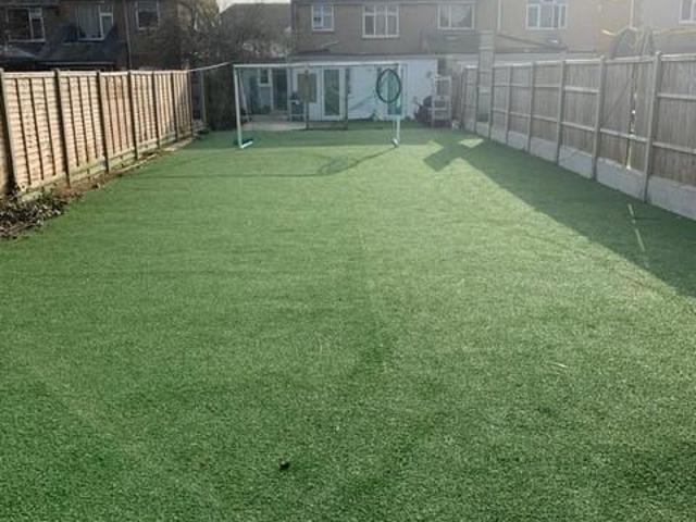 8 bedroom house to rent