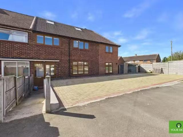 8 bedroom House to rent, Penrith Road, Romford, RM3 £5,500 pcm
