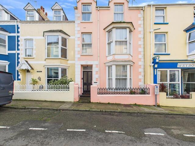 8 Bedroom House Tenby Pembrokeshire LS99161633