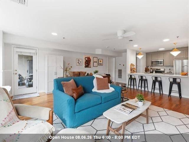 8 bedroom, Hoboken NJ 07030 104869965