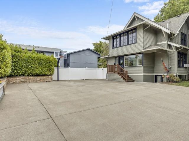8 Bedroom Home for Rent at 744 Sw 14th St, Corvallis, OR 97333