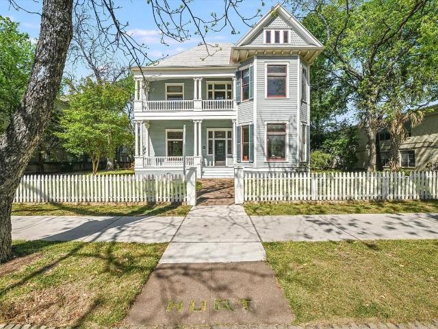 8 Bedroom Home for Rent at 2210 San Gabriel St, Austin, TX 78705 West University