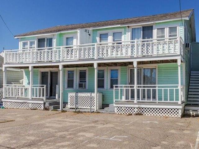 8 bedroom, Hampton NH 03842 105144968