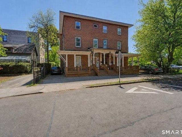 8 bedroom, Hartford CT 06105 102562182