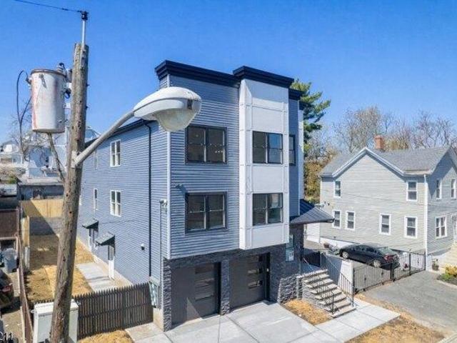8 bedroom, Irvington NJ 07111 102213140