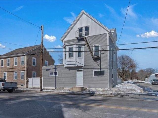 8 bedroom, Johnston RI 02919 LS102028504