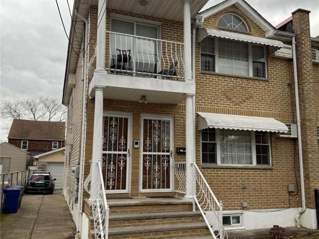 8 bedroom, Jamaica NY 11434 72692034