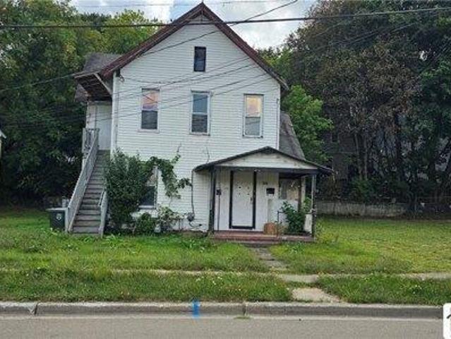 8 bedroom, Jamestown NY 14701 103603985