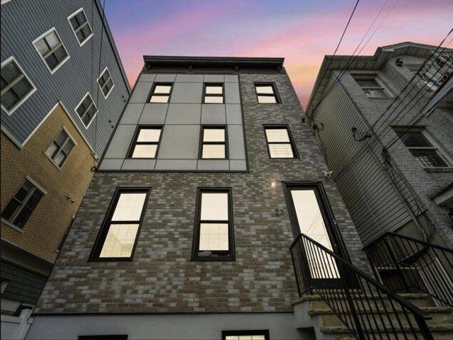 8 bedroom, Jersey City NJ 07304 104808583