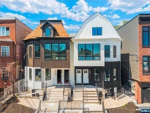 8 bedroom, Jersey City NJ 07305 104655472