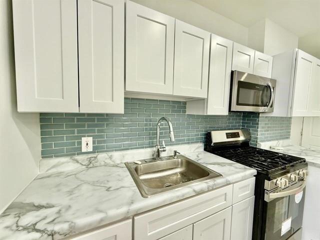 8 bedroom, Jersey City NJ 07305 104650112