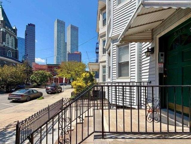 8 bedroom, Jersey City NJ 07306 104375457