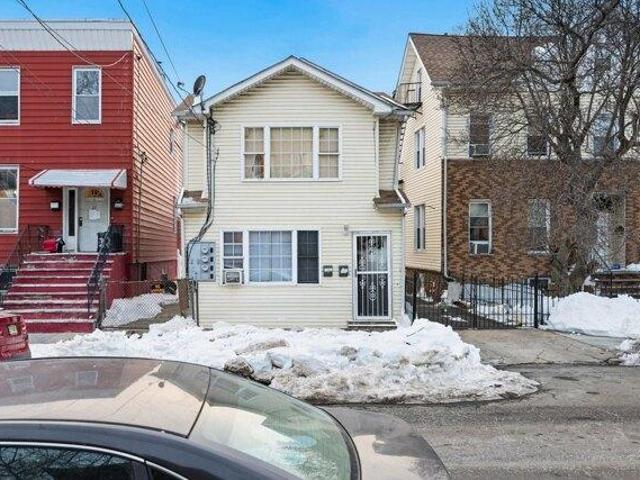 8 bedroom, Jersey City NJ 07306 102726585