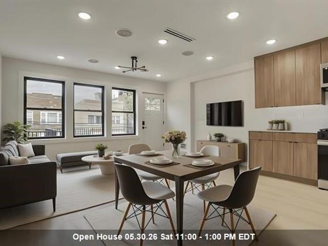 8 bedroom, Jersey City NJ 07307 103664894