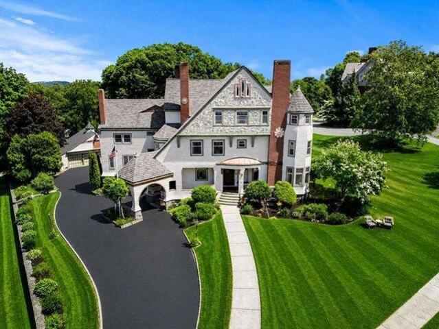 8 bedroom, Lowell MA 01852 105095901