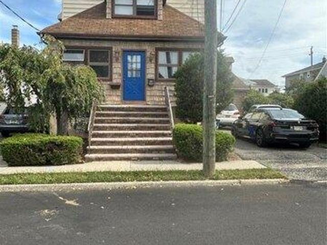 8 bedroom, Lodi NJ 07644 LS102560403
