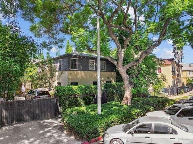 8 bedroom, Los Angeles CA 90004 88425583