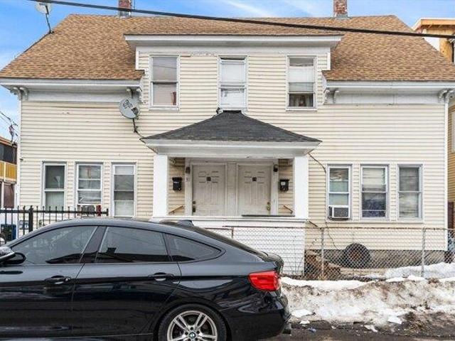 8 bedroom, Lawrence MA 01841 102529964