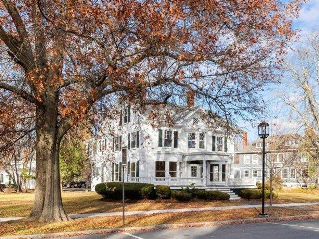 8 bedroom, Lexington MA 02421 104510475