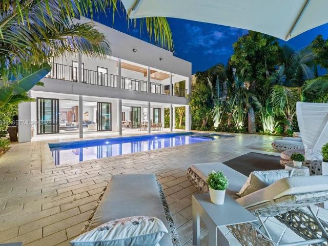8 bedroom luxury Villa for rent in Miami Beach, United States