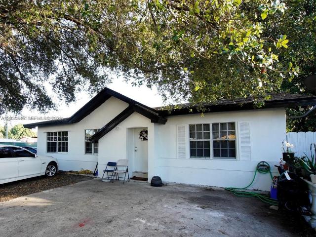 8 bedroom luxury Villa for sale in Miami Heights Trailer Park, Florida