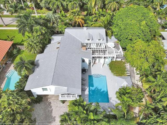 8 bedroom luxury Villa for sale in Hollywood, Florida