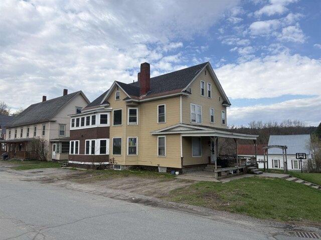 8 bedroom, Lyndon VT 05851 104514233