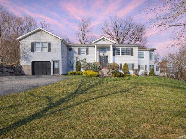 8 bedroom, Monsey NY 10952 105206605