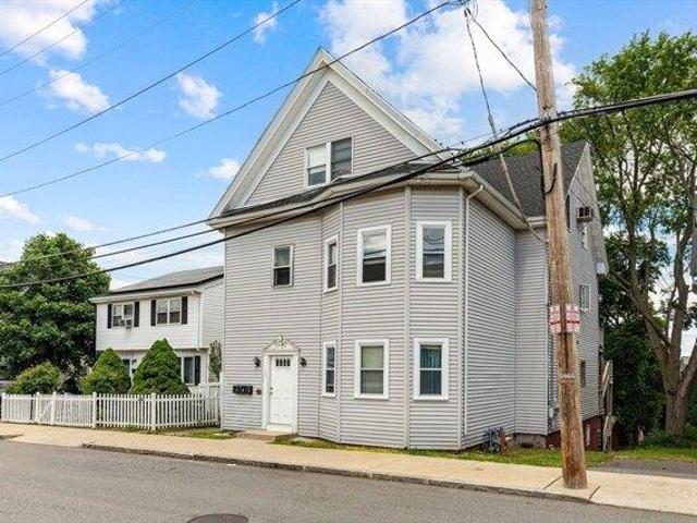 8 bedroom, Malden MA 02148 104760523