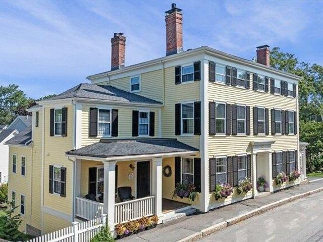 8 bedroom, Marblehead MA 01945 LS102775771