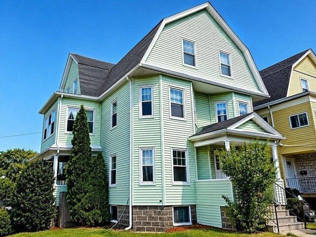 8 bedroom, Medford MA 02155 102824627