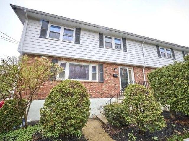 8 bedroom, Medford MA 02155 LS102763156